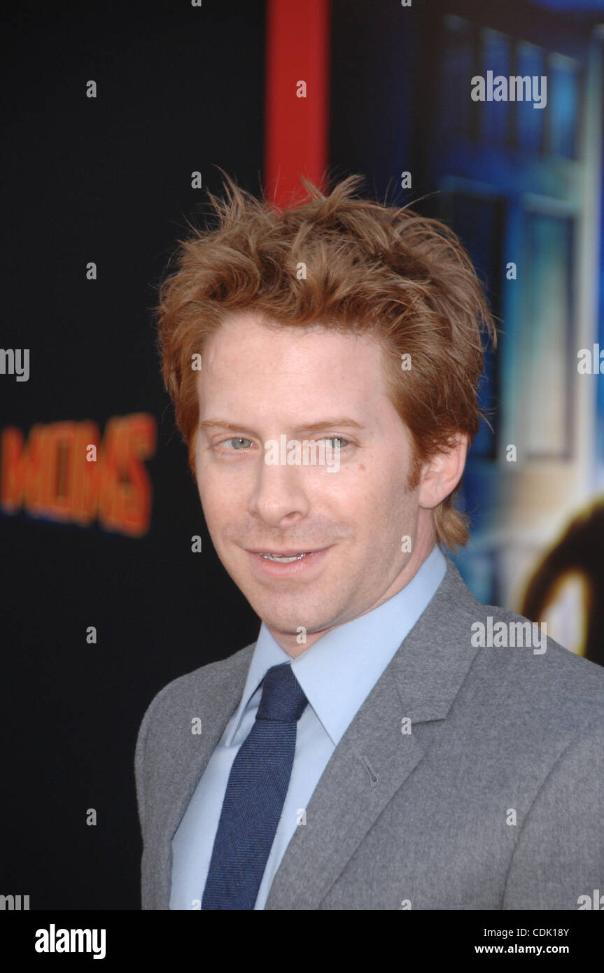 Seth green during hi-res stock photography and images - Alamy