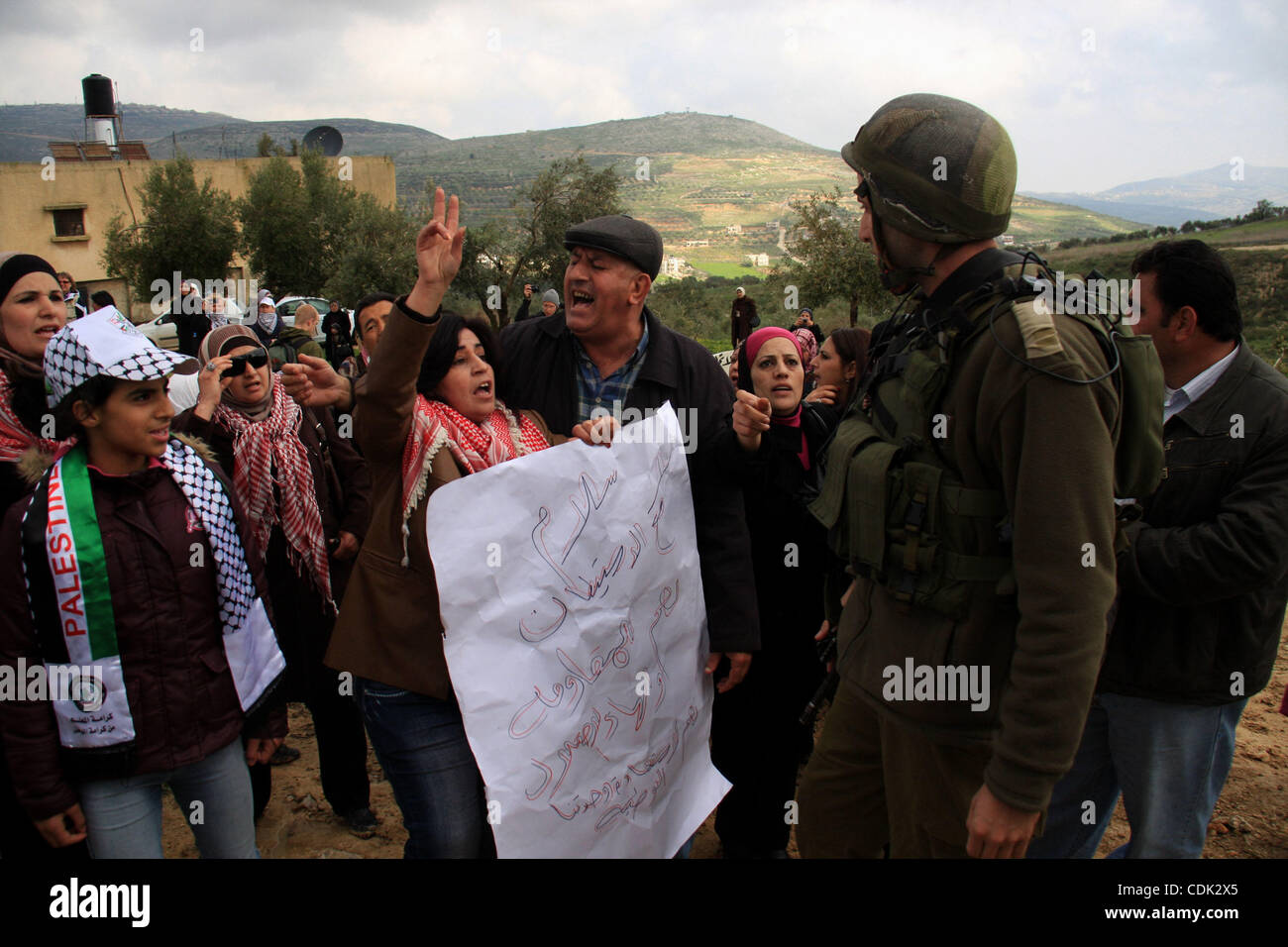 Palestinian women shout slogans during a women's demonstration in the ...