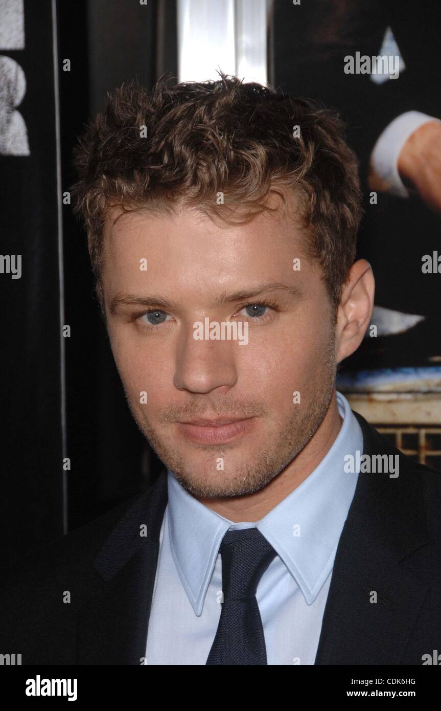 Ryan phillippe during hi-res stock photography and images - Alamy