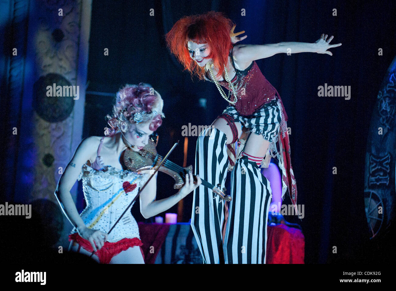 Left right maggot hi-res stock photography and images - Alamy