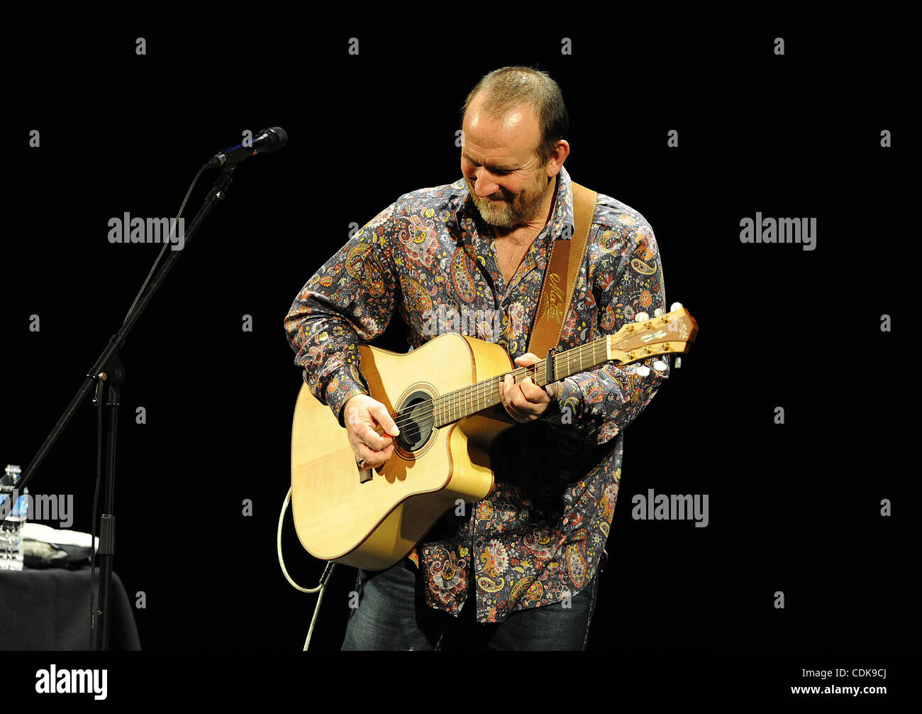 Colin hay tour hi-res stock photography and images - Alamy