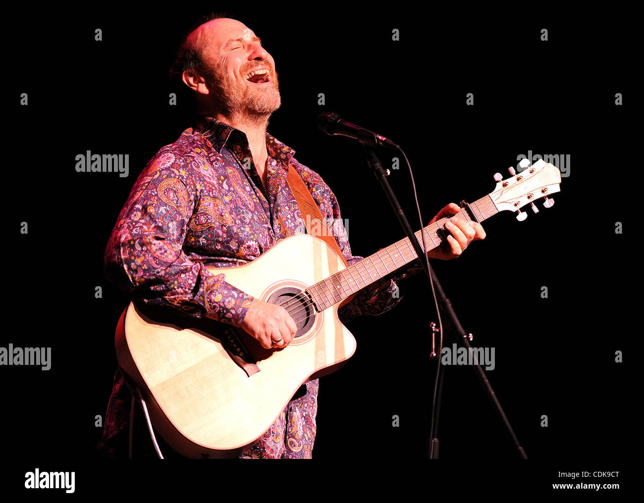 Colin hay hi-res stock photography and images - Alamy