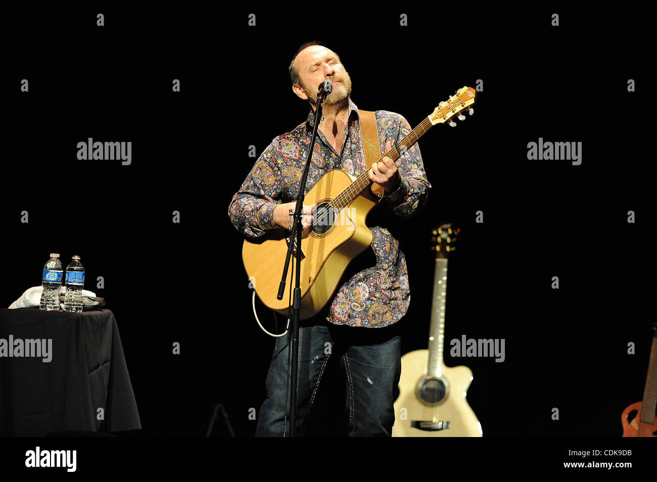 Colin hay tour hi-res stock photography and images - Alamy