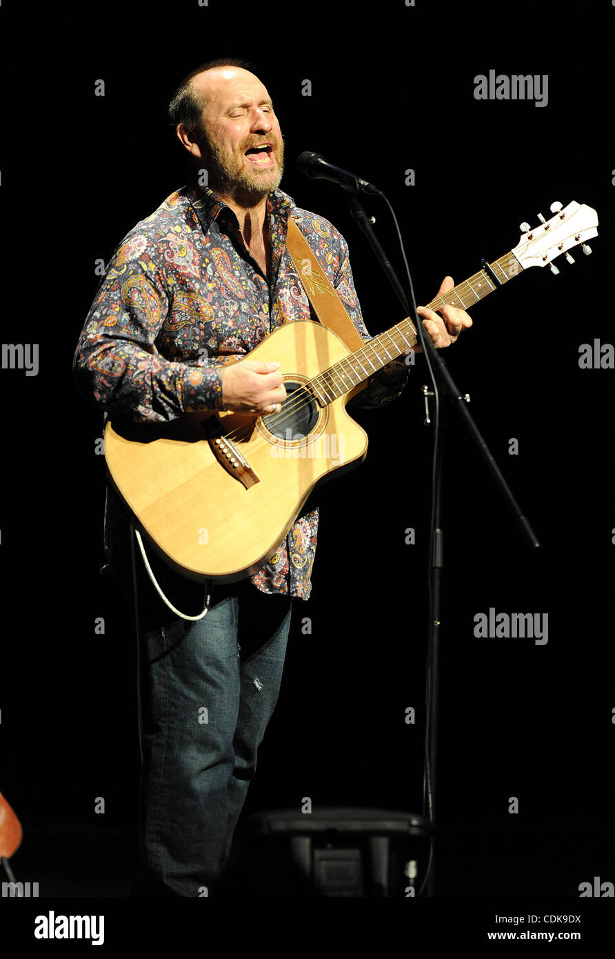 Colin hay tour hi-res stock photography and images - Alamy