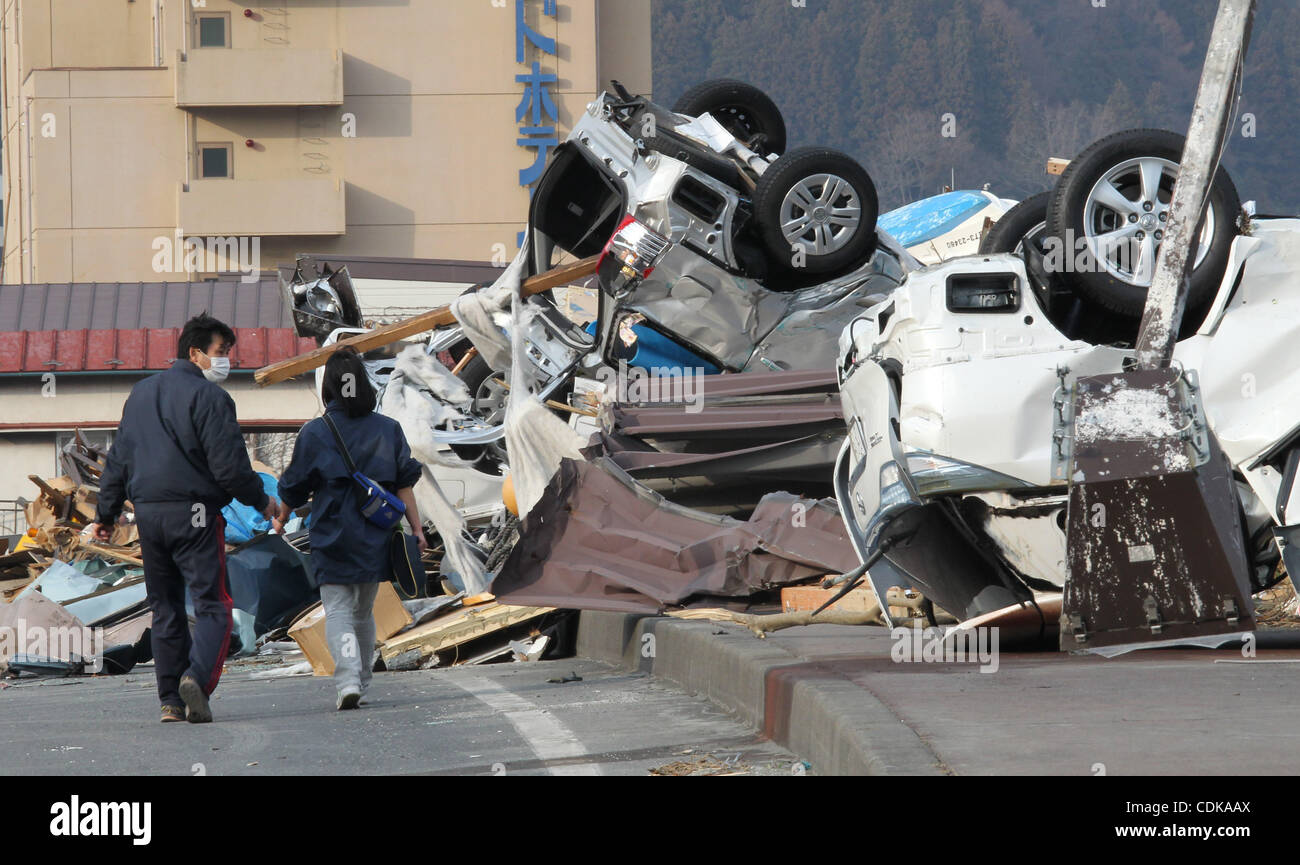 Battered cars hi-res stock photography and images - Alamy