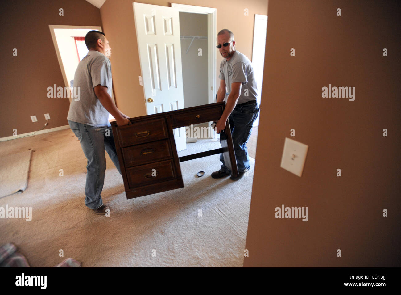 Mar. 15, 2011 - Bethlehem, GEORGIA, U.S. - Hired recovery agents ...