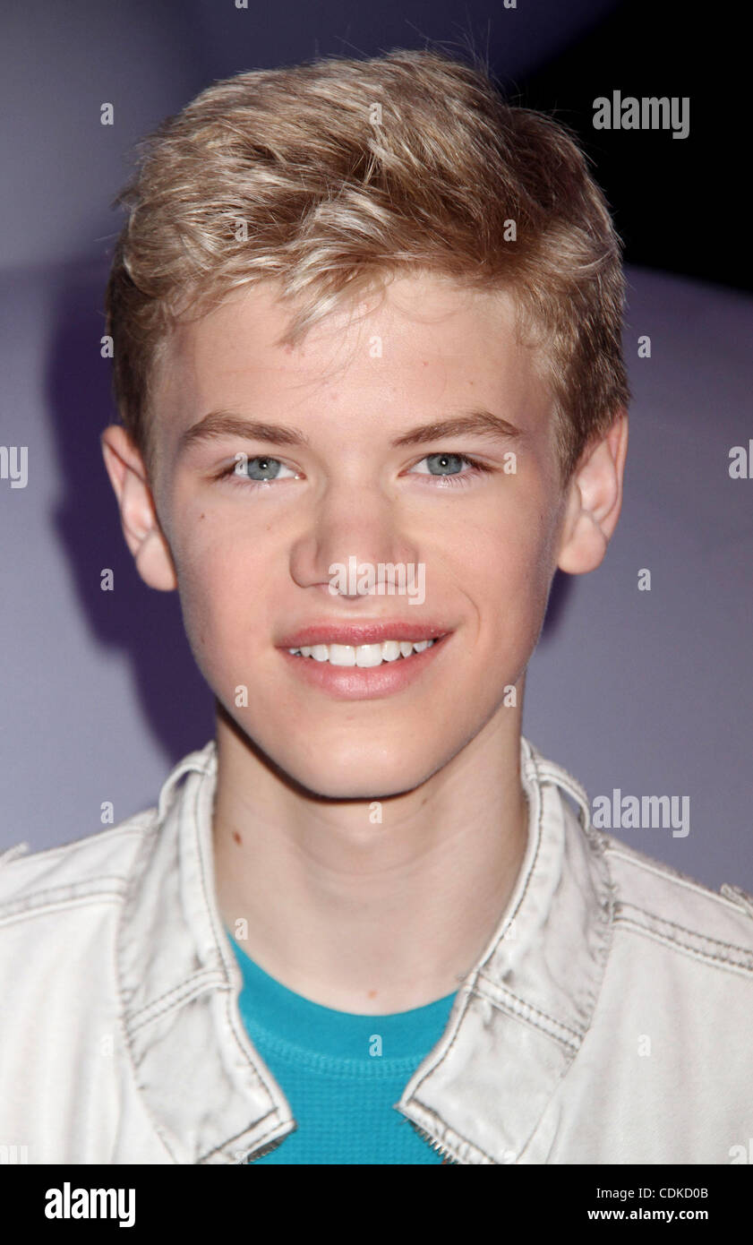 Disney kids hi-res stock photography and images - Alamy