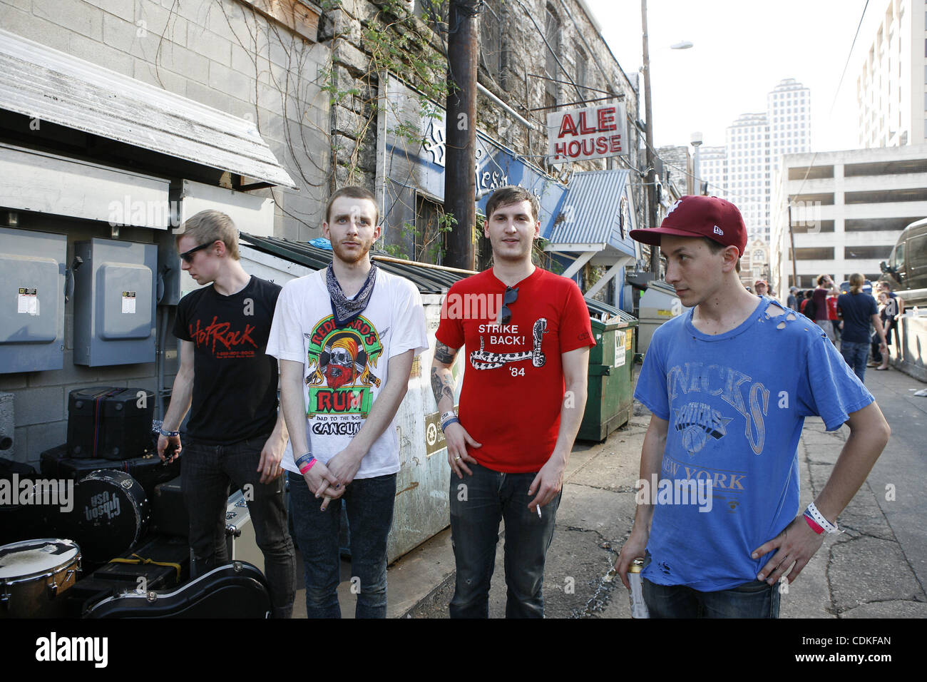 Band members backstage hi-res stock photography and images - Alamy