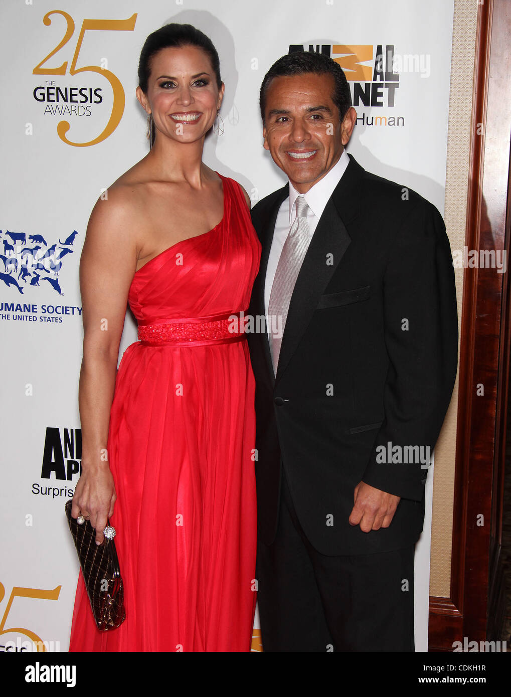 Mayor antonio villaraigosa lu parker hi-res stock photography and ...
