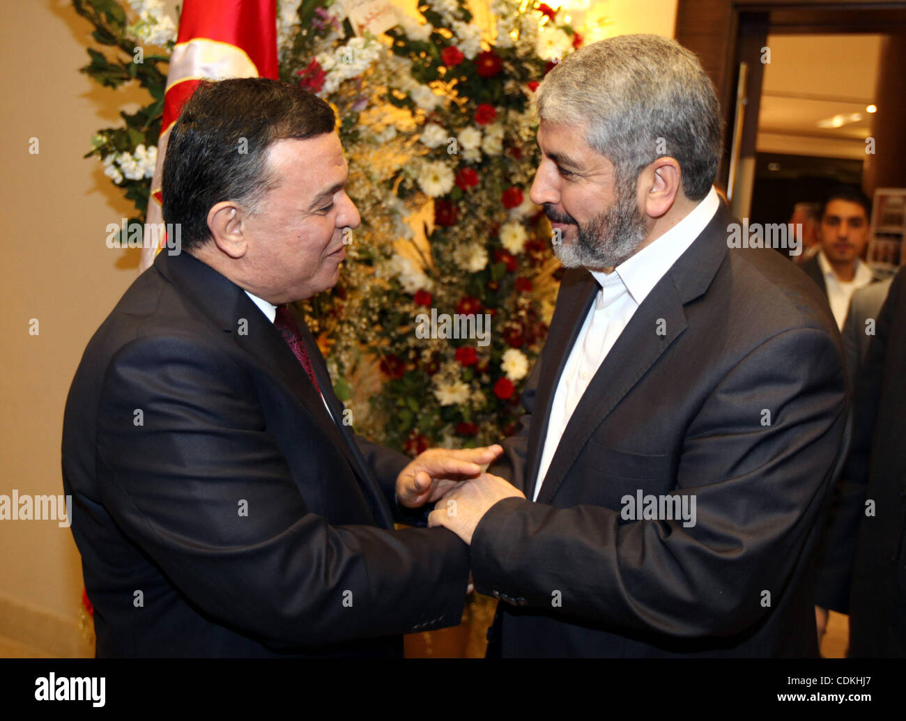 The head of the Hamas political bureau, Khaled Mashaal meets with the ...