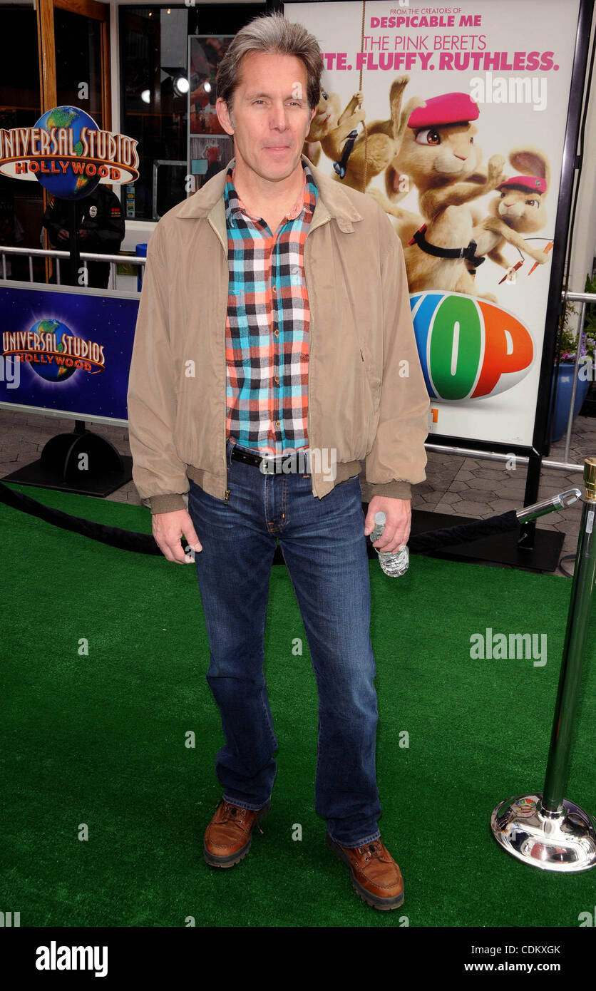 Mar. 27, 2011 - Los Angeles, California, U.S. - Gary Cole Attending The ...