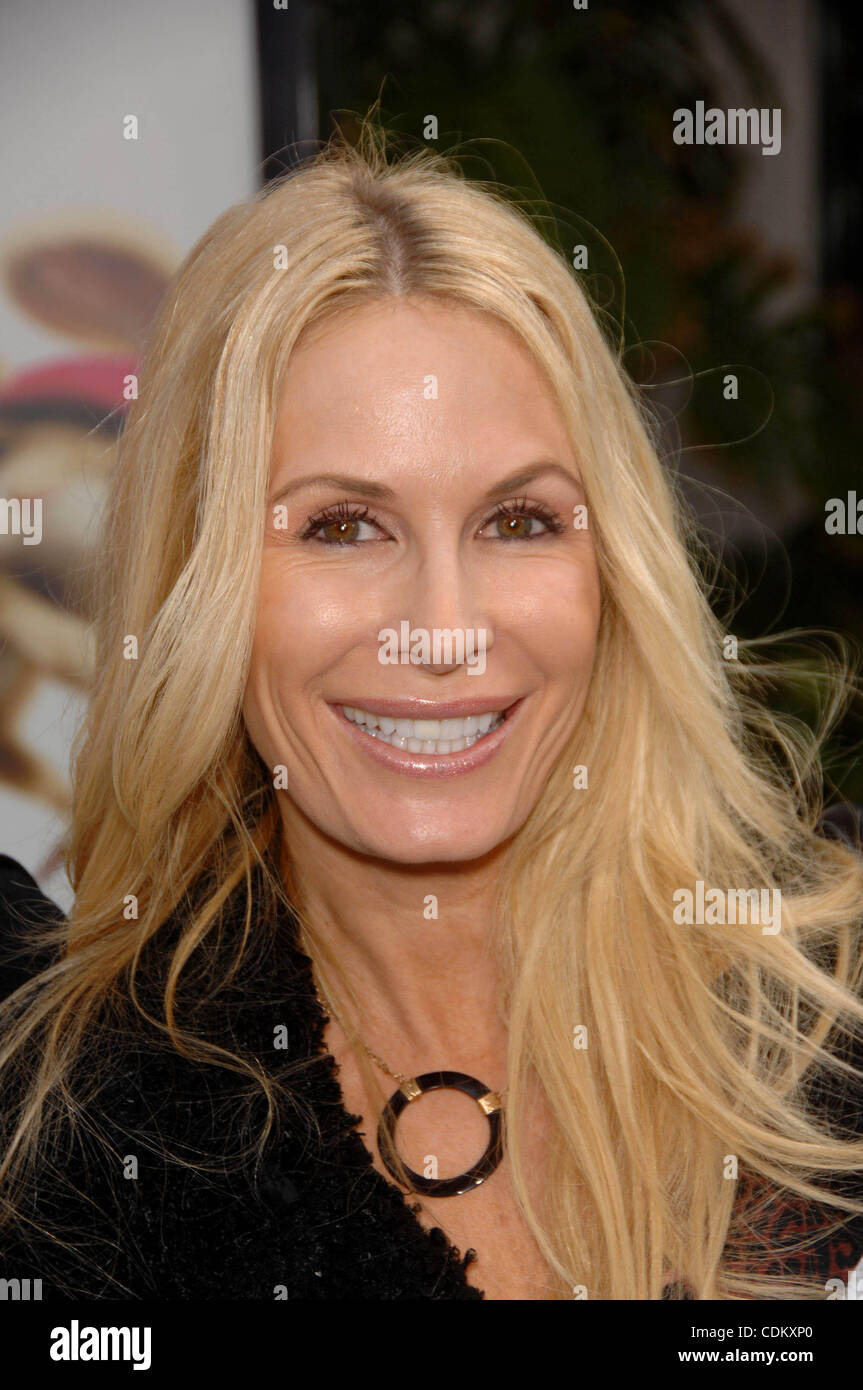 Mar. 27, 2011 - Hollywood, California, U.S. - Peggy Tanous during the ...