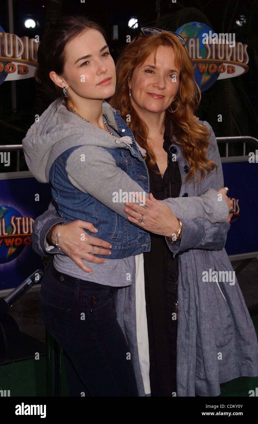 Mar. 27, 2011 - Hollywood, California, U.S. - LEA THOMPSON AND DAUGHTER ...