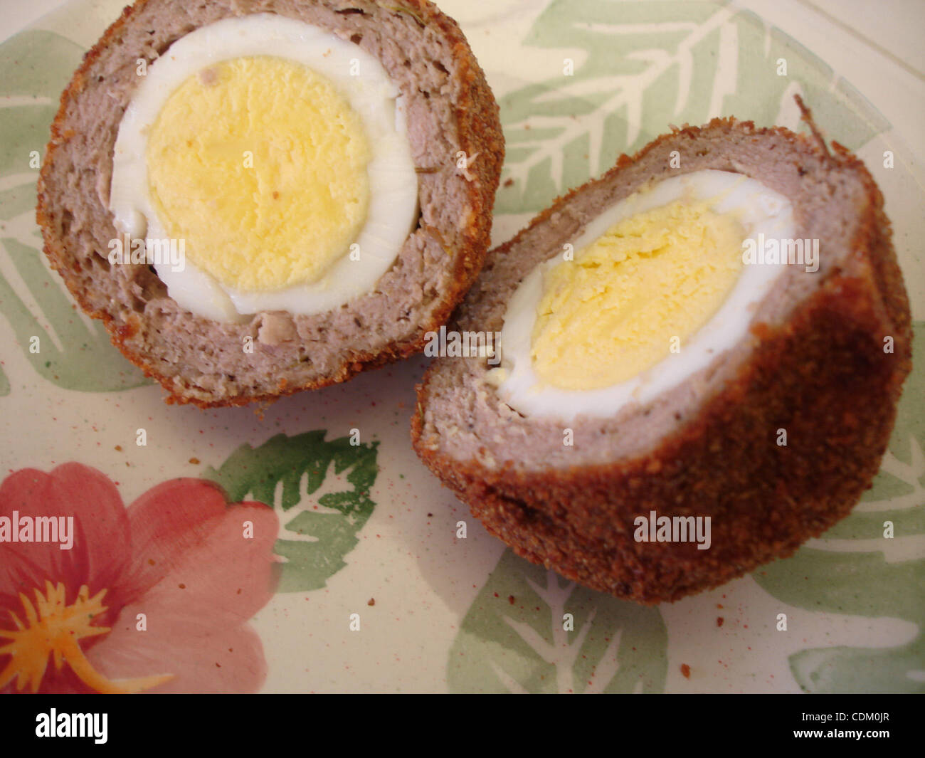 Egg and sausage cob hi-res stock photography and images - Alamy