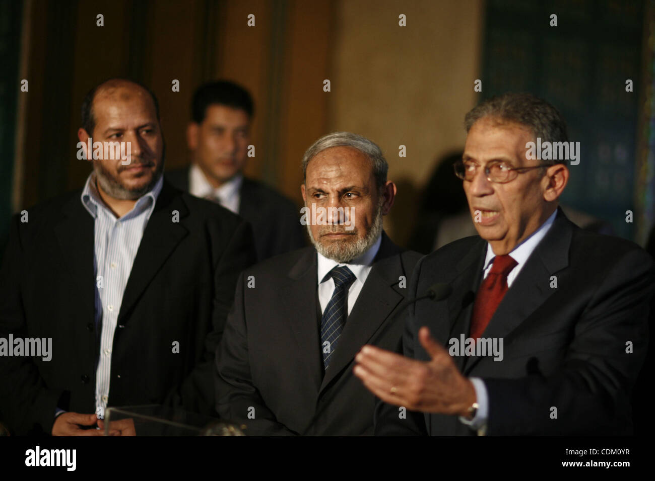 Palestinian Hamas' leader from Gaza, Mahmoud Zahar meets with the Arab ...