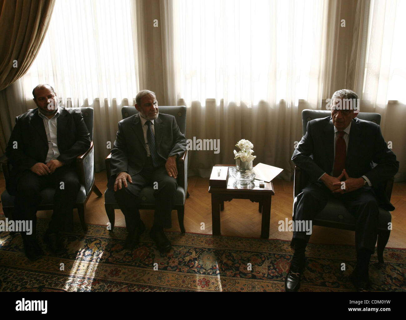 Palestinian Hamas' leader from Gaza, Mahmoud Zahar meets with the Arab ...