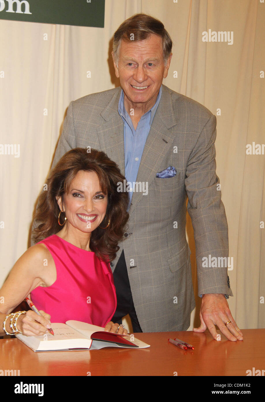 Susan lucci husband helmut huber hi-res stock photography and images ...