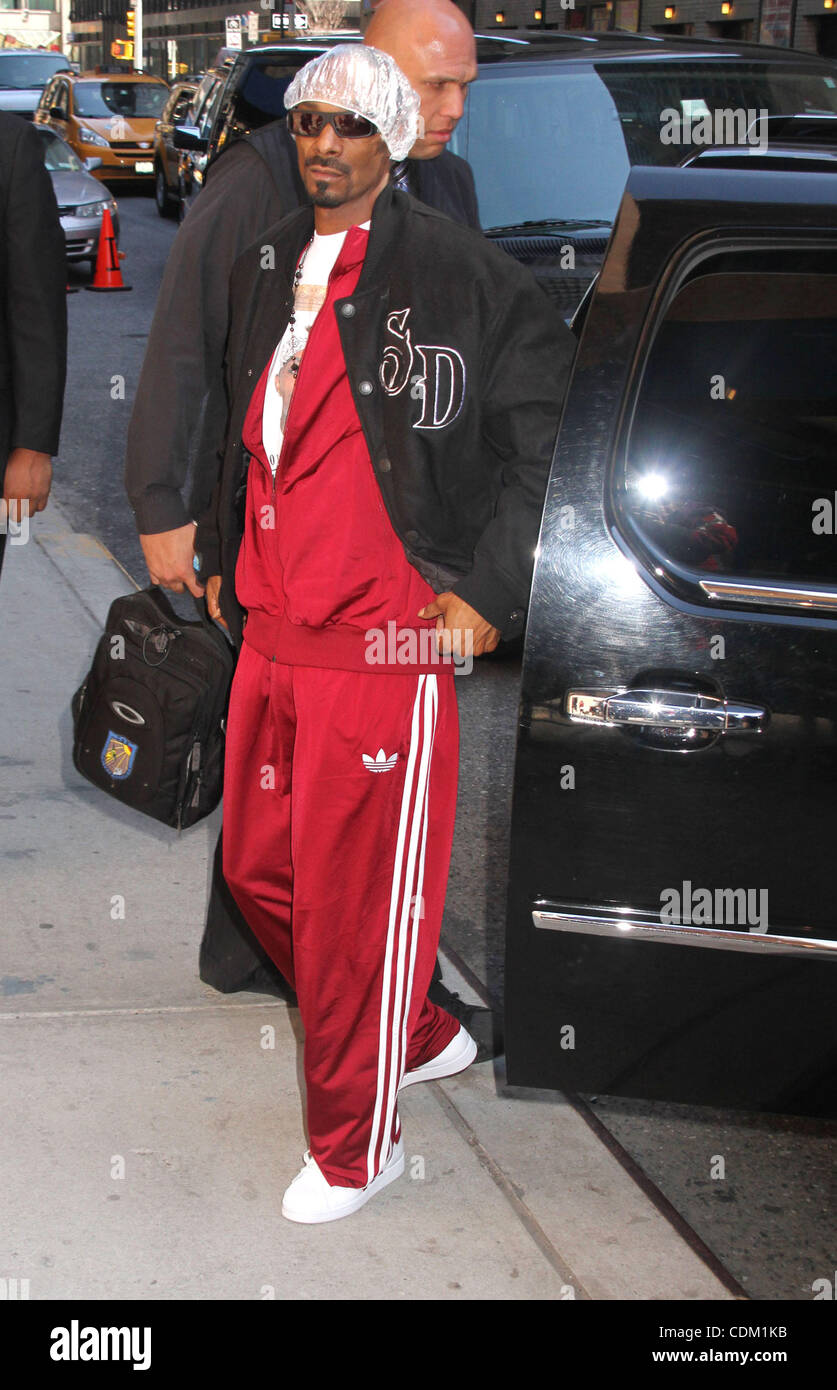 Mar. 29, 2011 - New York, New York, U.S. - Hip hop artist SNOOP DOGG ...