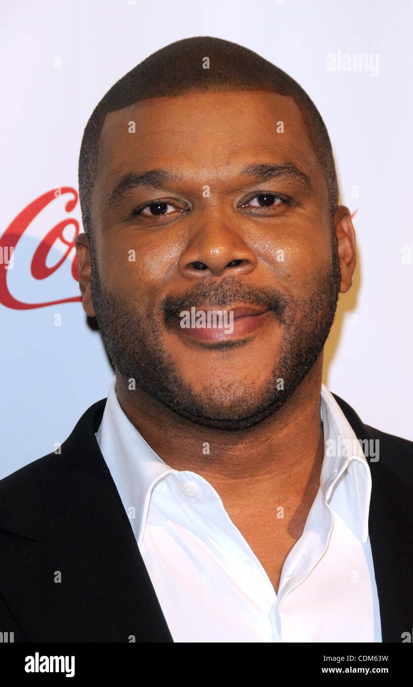 Tyler perry 2011 hi-res stock photography and images - Alamy