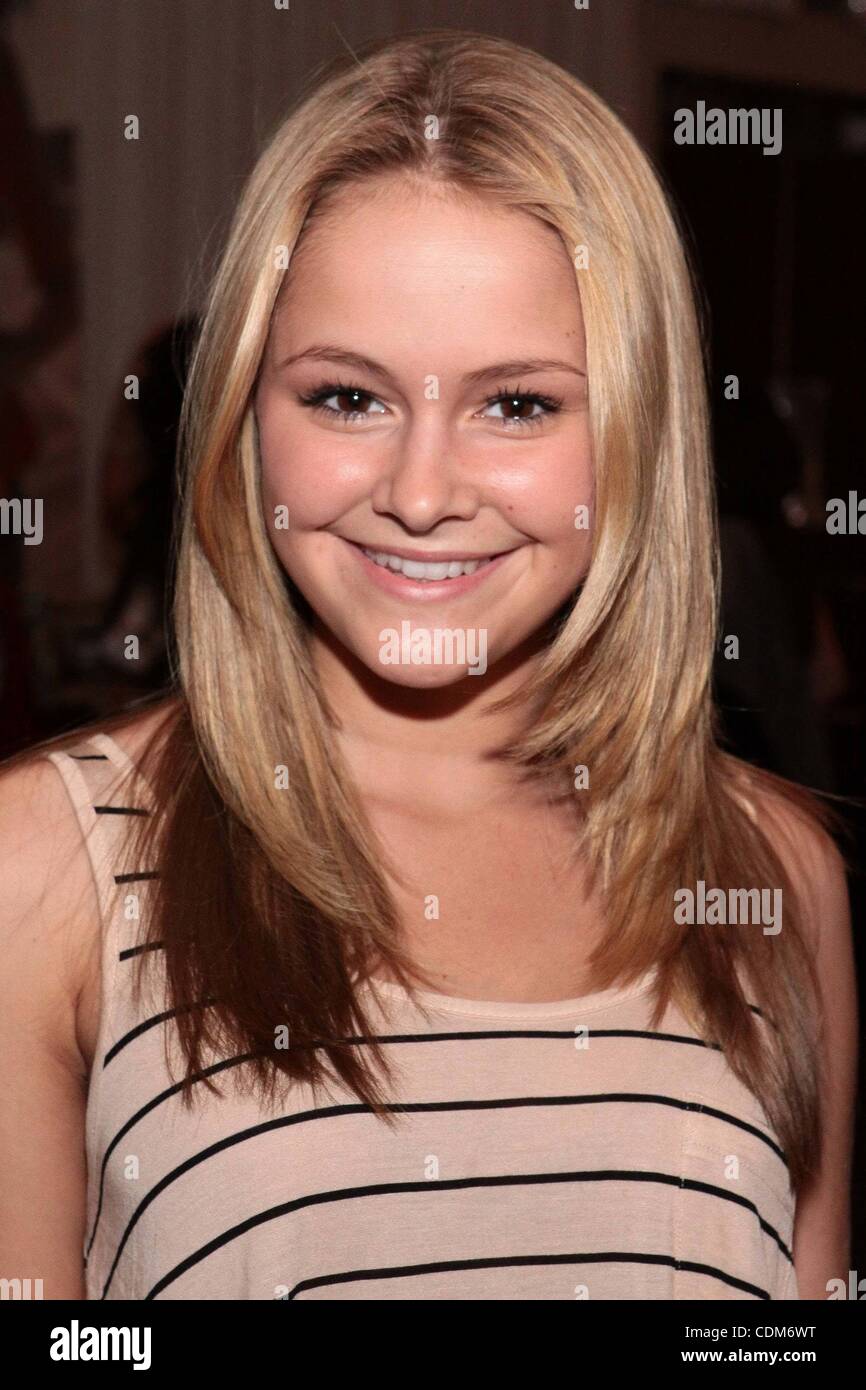 Mar. 31, 2011 - Los Angeles, California, U.S. - Cassi Thomson. GBK Kids ...