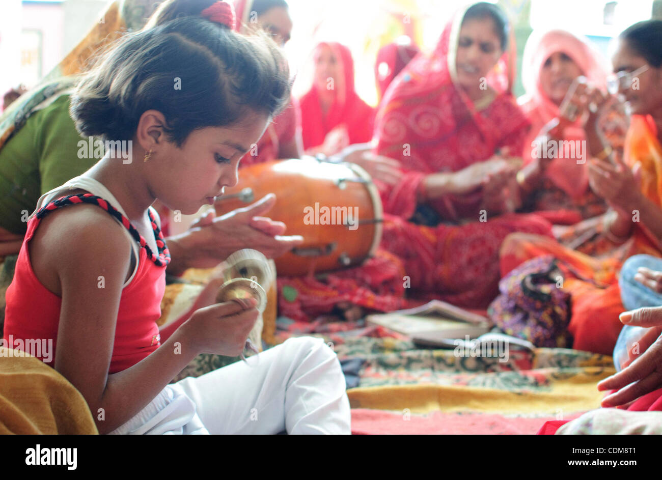 Apr 02, 2011 - Merta City, Rajasthan, India - Hindu women sing in ...