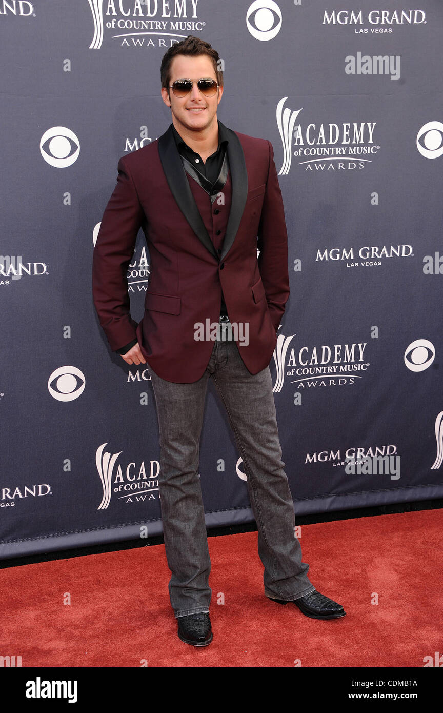 Apr. 3, 2011 - Las Vegas, Nevada; USA - Singer EASTON CORBIN arrives on ...