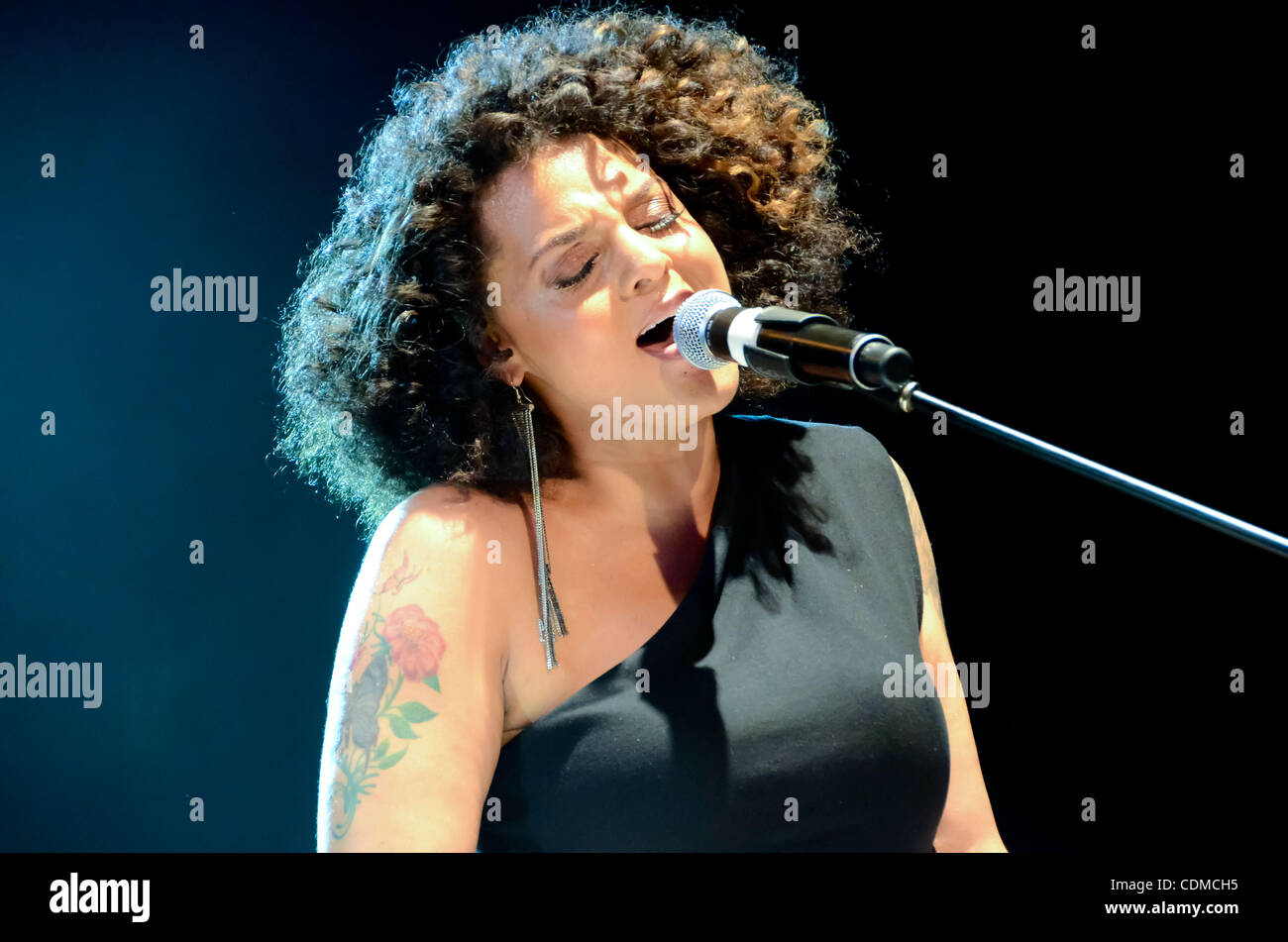 Marsha ambrosius hi-res stock photography and images - Alamy