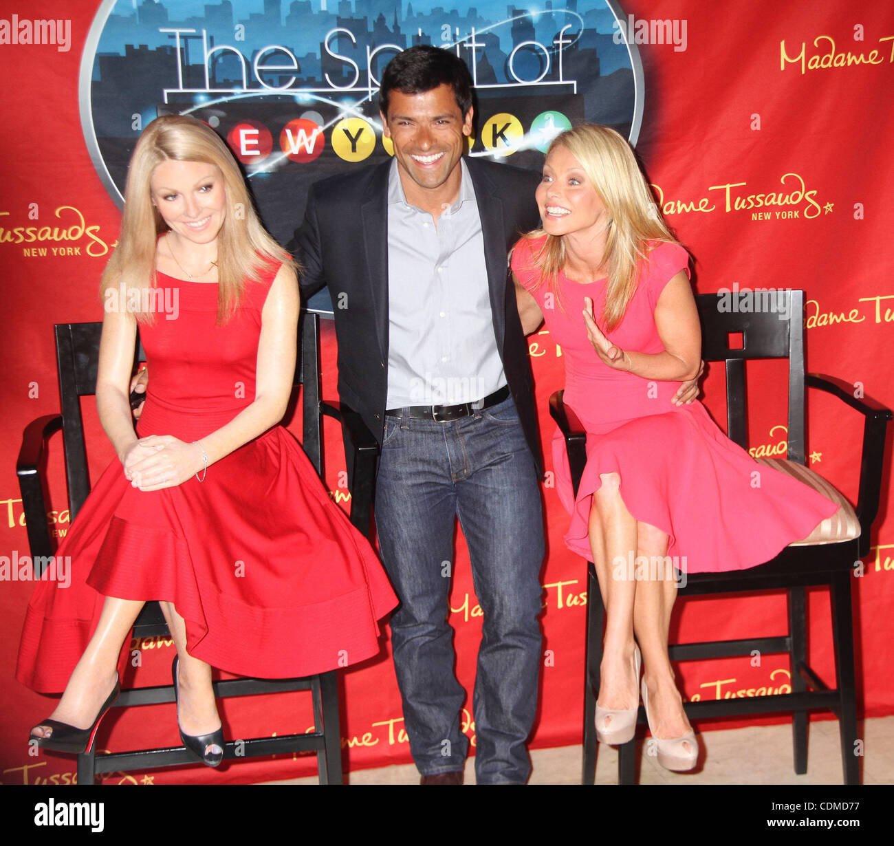 Apr. 5, 2011 - New York, New York, U.S. - Actress/talk show host KELLY ...