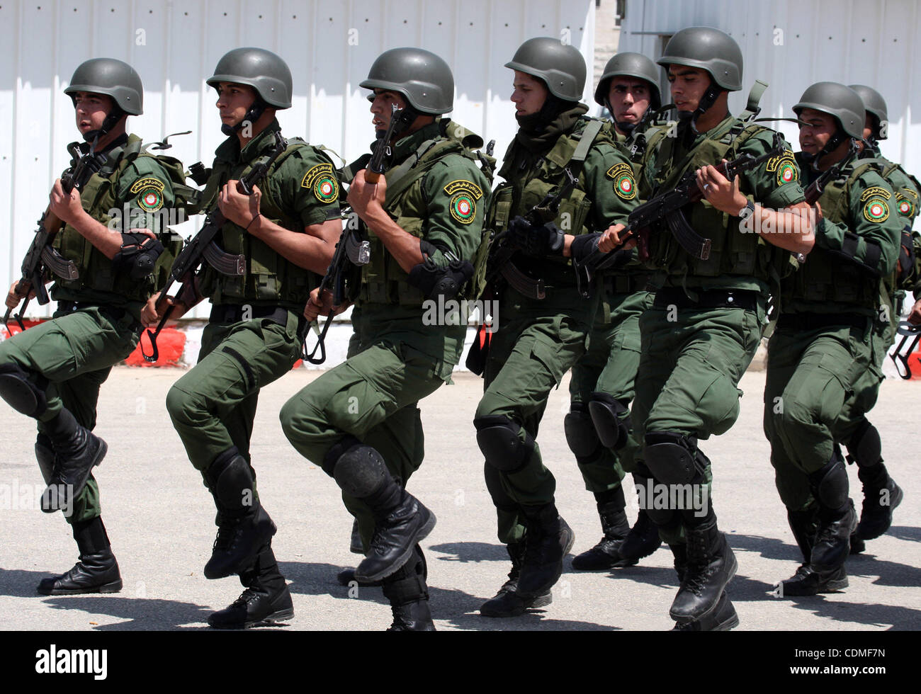 Palestinian police officers loyal to Palestinian President Mahmoud ...