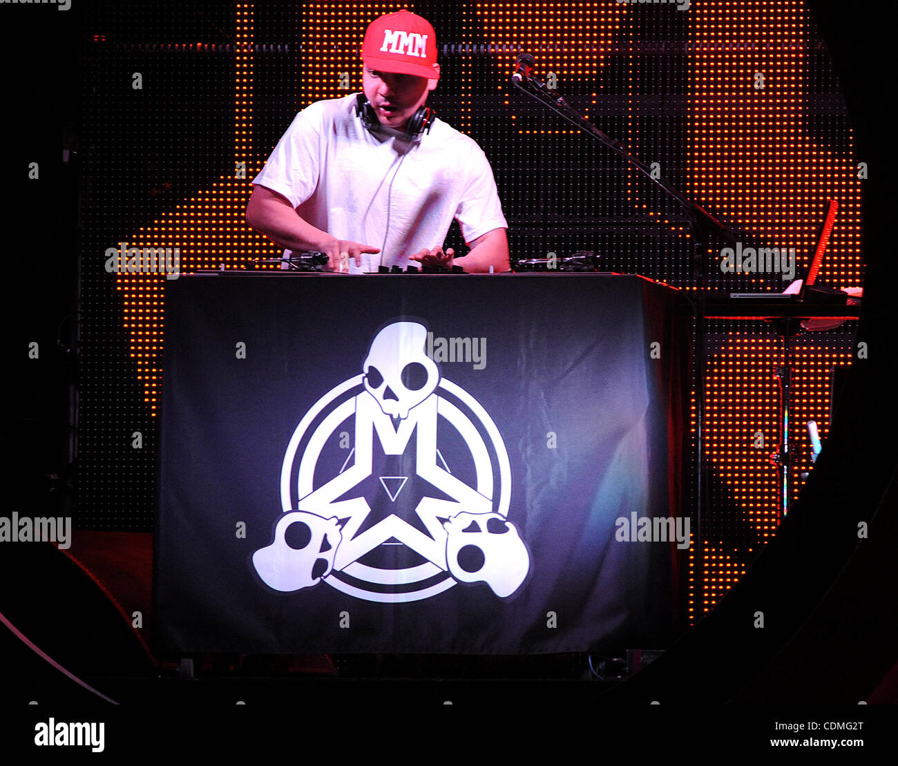 Dj mix master mike hi-res stock photography and images - Alamy
