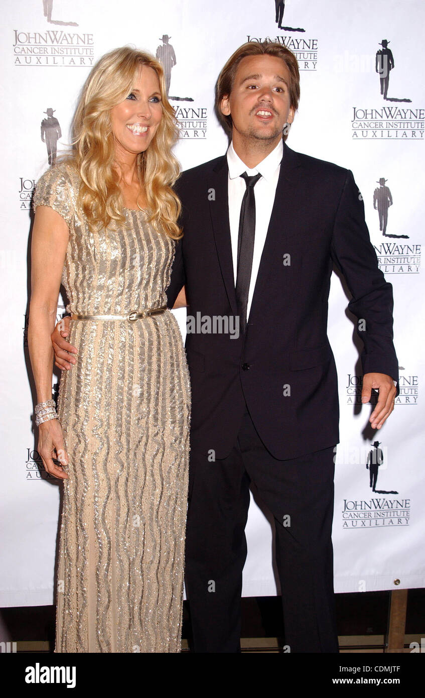 Apr. 9, 2011 - Hollywood, California, U.S. - ALANA STEWART & SON SEAN ...