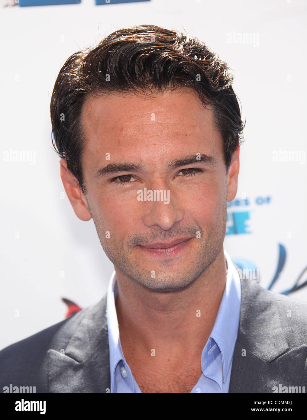 Apr. 10, 2011 - Hollywood, California, U.S. - Rodrigo Santoro arrives ...