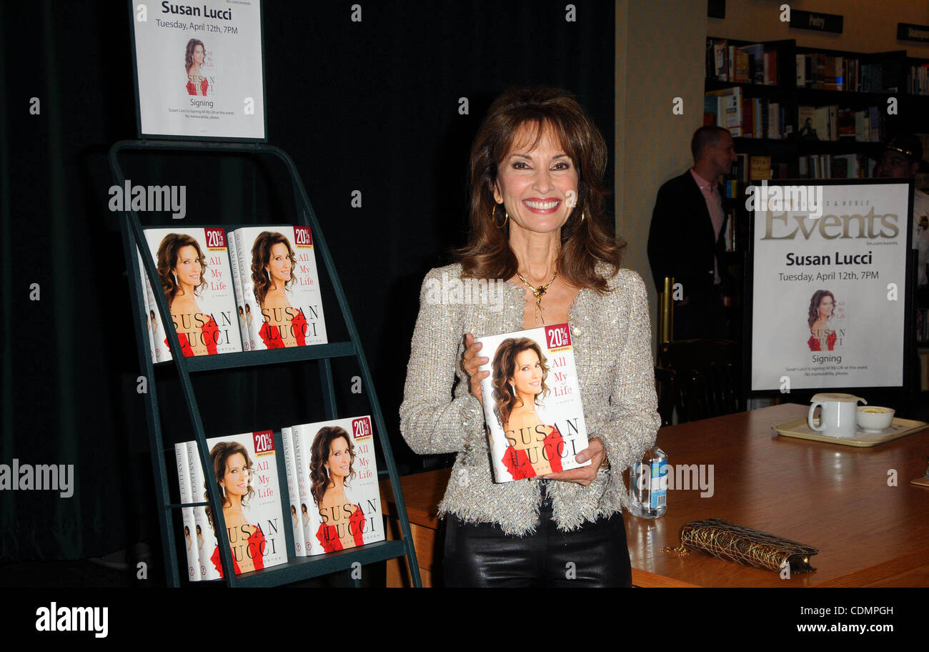Apr. 12, 2011 - Los Angeles, California, U.S. - Susan Lucci Attending ...