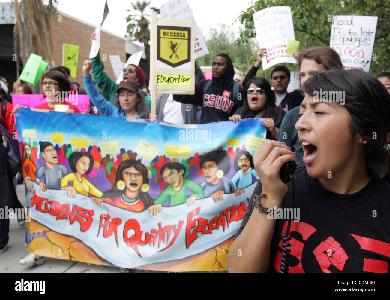 Wednesday april 13 hi-res stock photography and images - Alamy