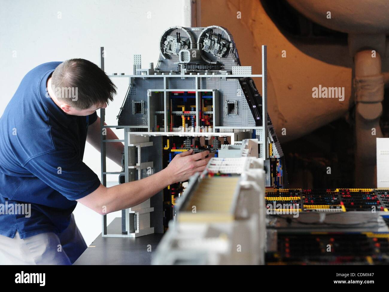 Apr. 15, 2011 - Manhattan, New York, U.S. - Artist ED DIMENT of ...