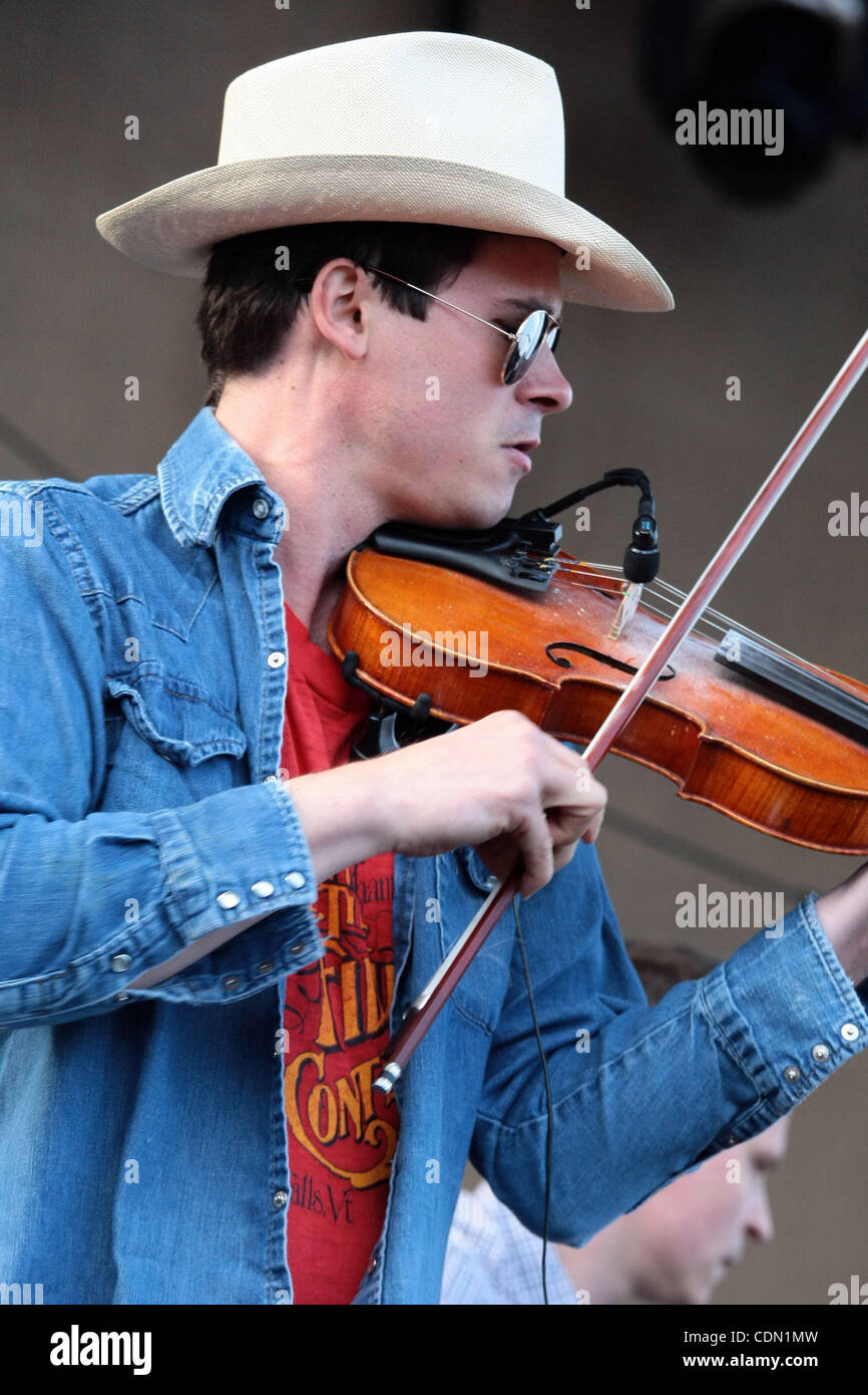 Apr 22, 2011 - San Pedro, California, U.S. - KETCH SECOR - Fiddle ...