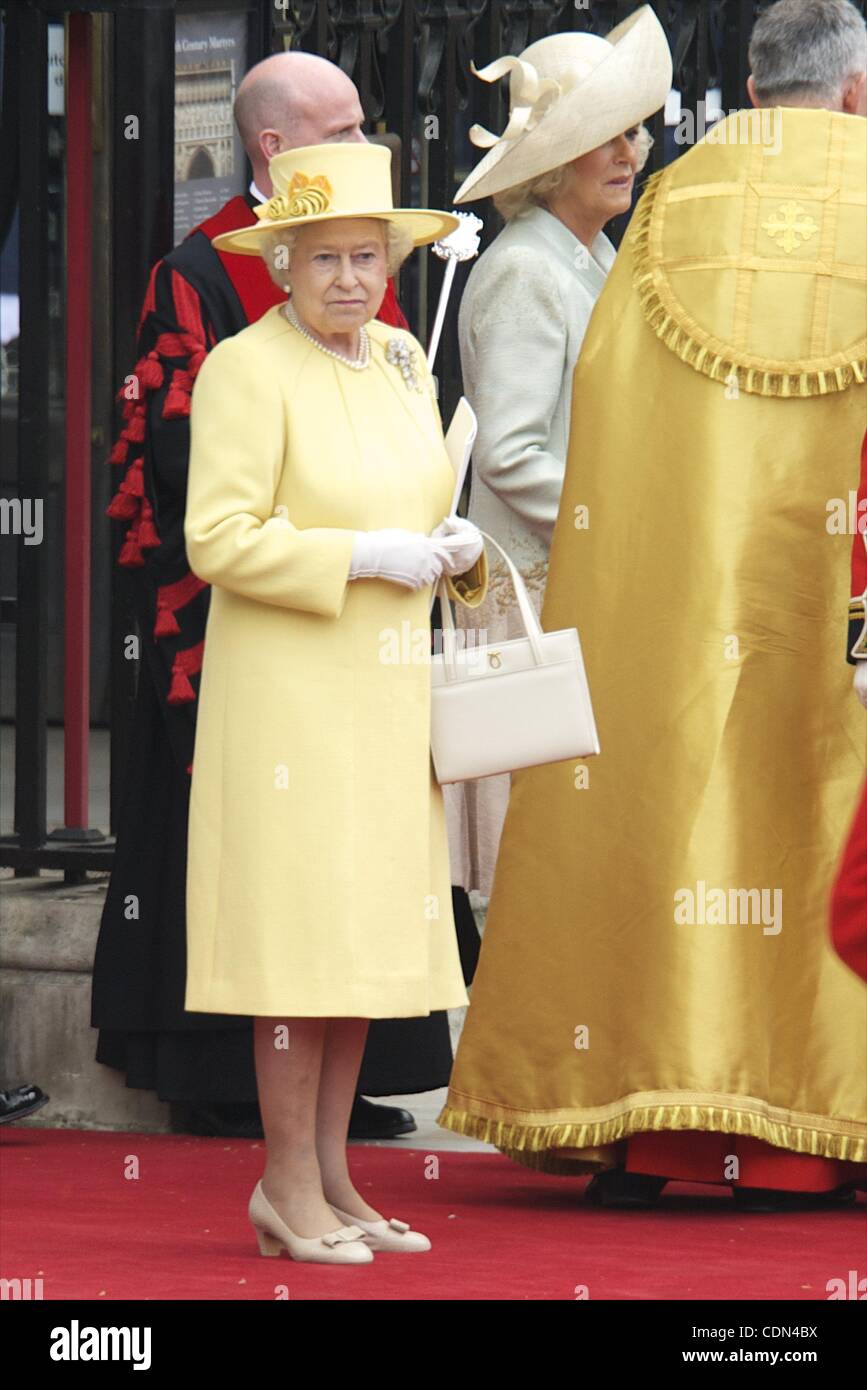 Carole middleton and queen hi-res stock photography and images - Alamy