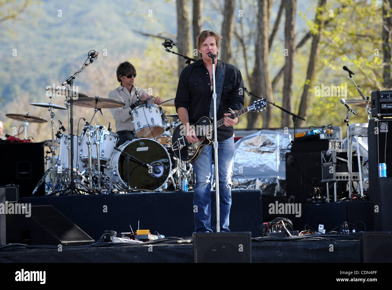 Jack Ingram performs a live concert to the audience during the 2011 ...