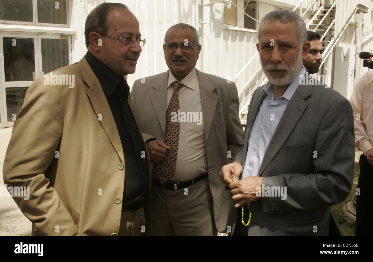 Palestinian Islamic Jihad leader Mohammed al-Hindi speaks with Faisal ...