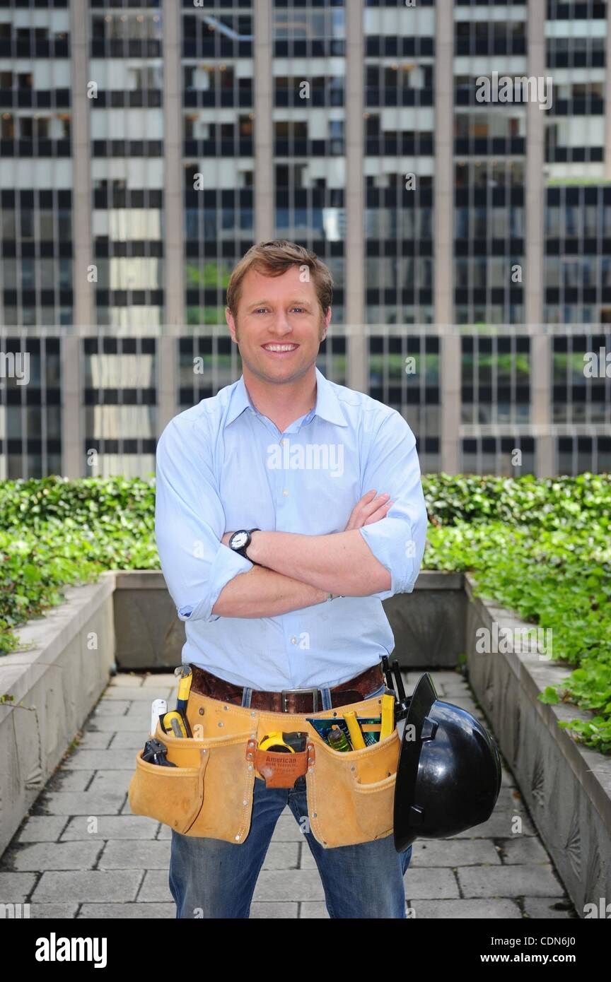 May 5, 2011 - Manhattan, New York, U.S. - GEORGE OLIPHANT, host of the ...