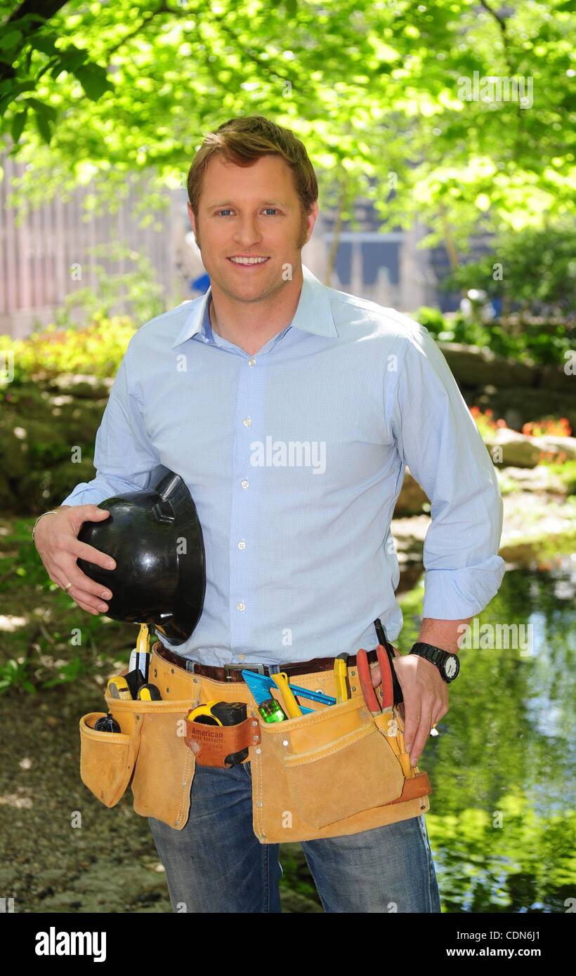 May 5, 2011 - Manhattan, New York, U.S. - GEORGE OLIPHANT, host of the ...