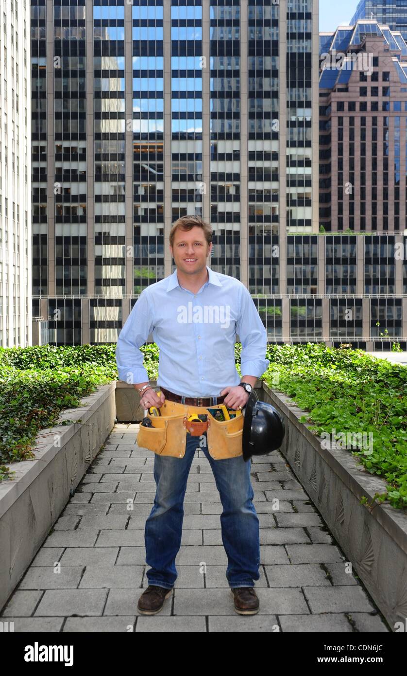 May 5, 2011 - Manhattan, New York, U.S. - GEORGE OLIPHANT, host of the ...