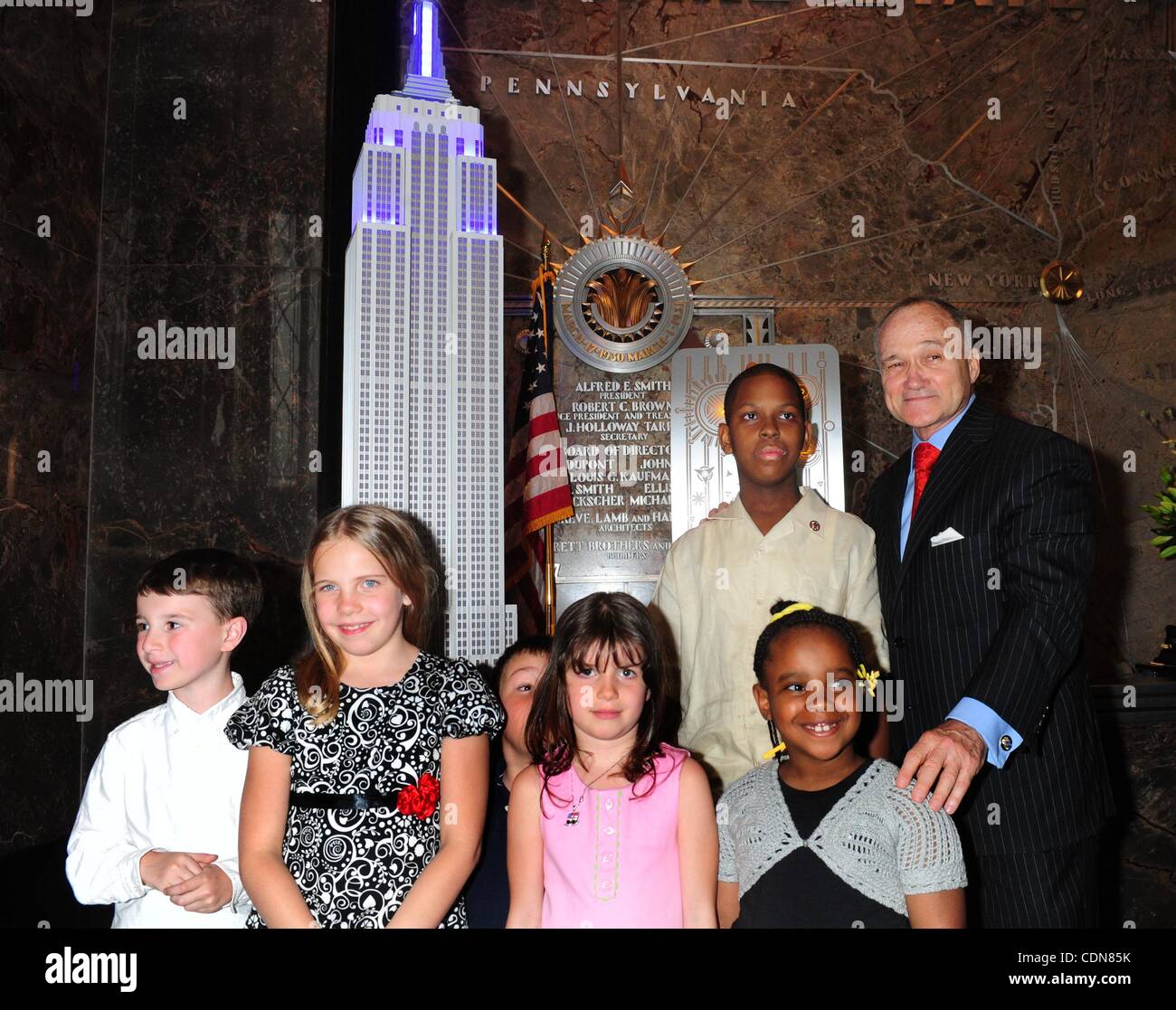New york city police commissioner raymond kelly hi-res stock ...