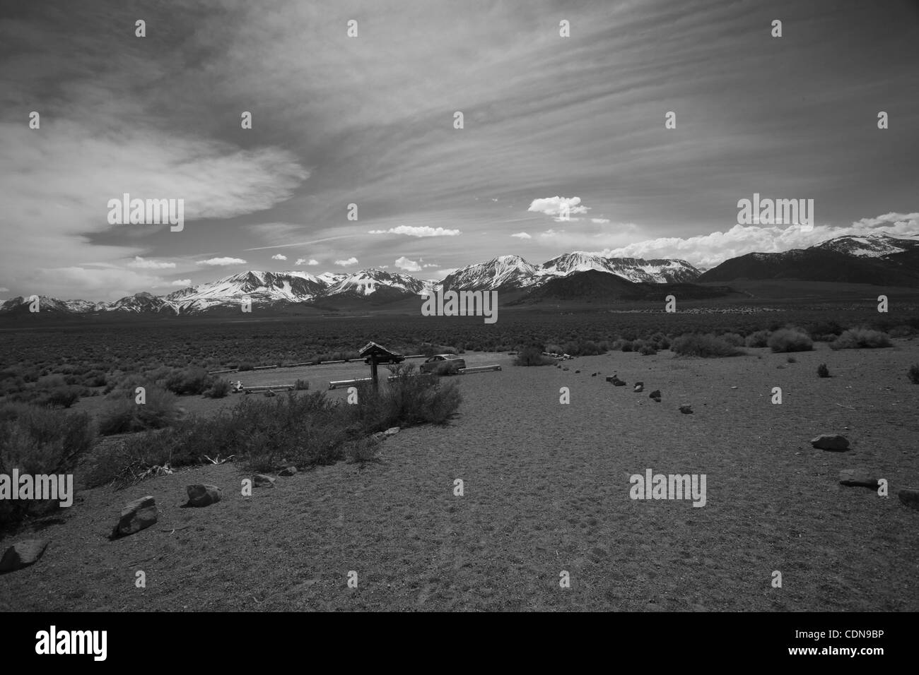Mountain range in eastern Black and White Stock Photos & Images - Alamy