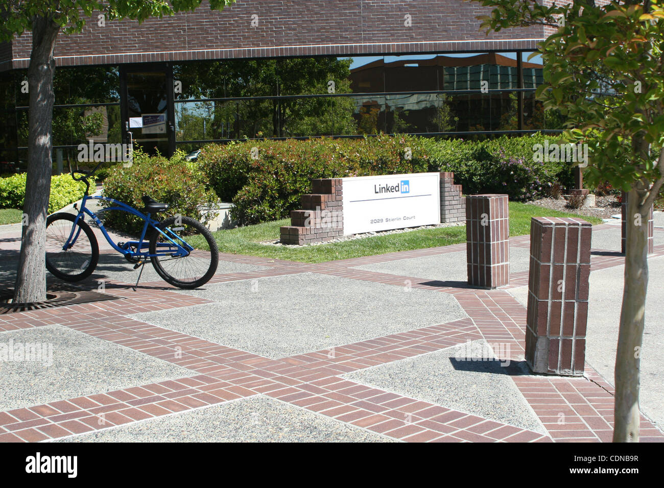 Linkedin headquarters linkedin hi-res stock photography and images - Alamy