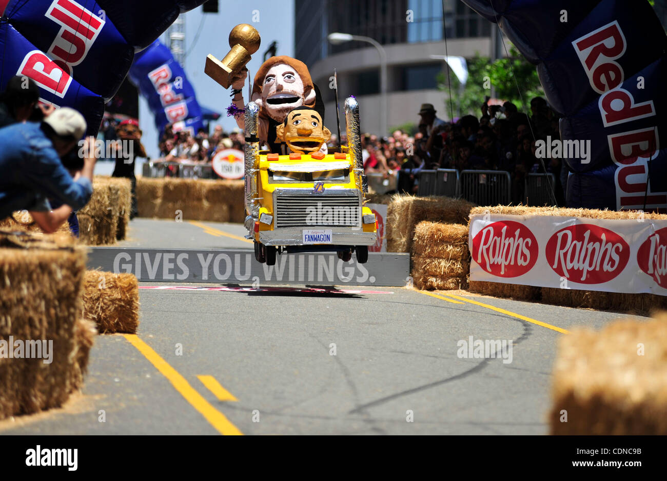 Drive Christopher Moreno launches over a jump in his Lakers themed car ...