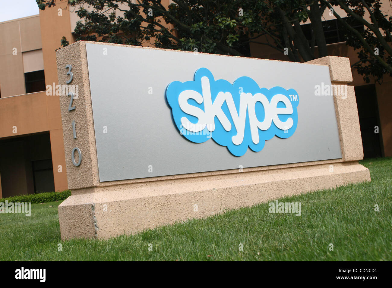 Microsoft headquarters california hi-res stock photography and images ...