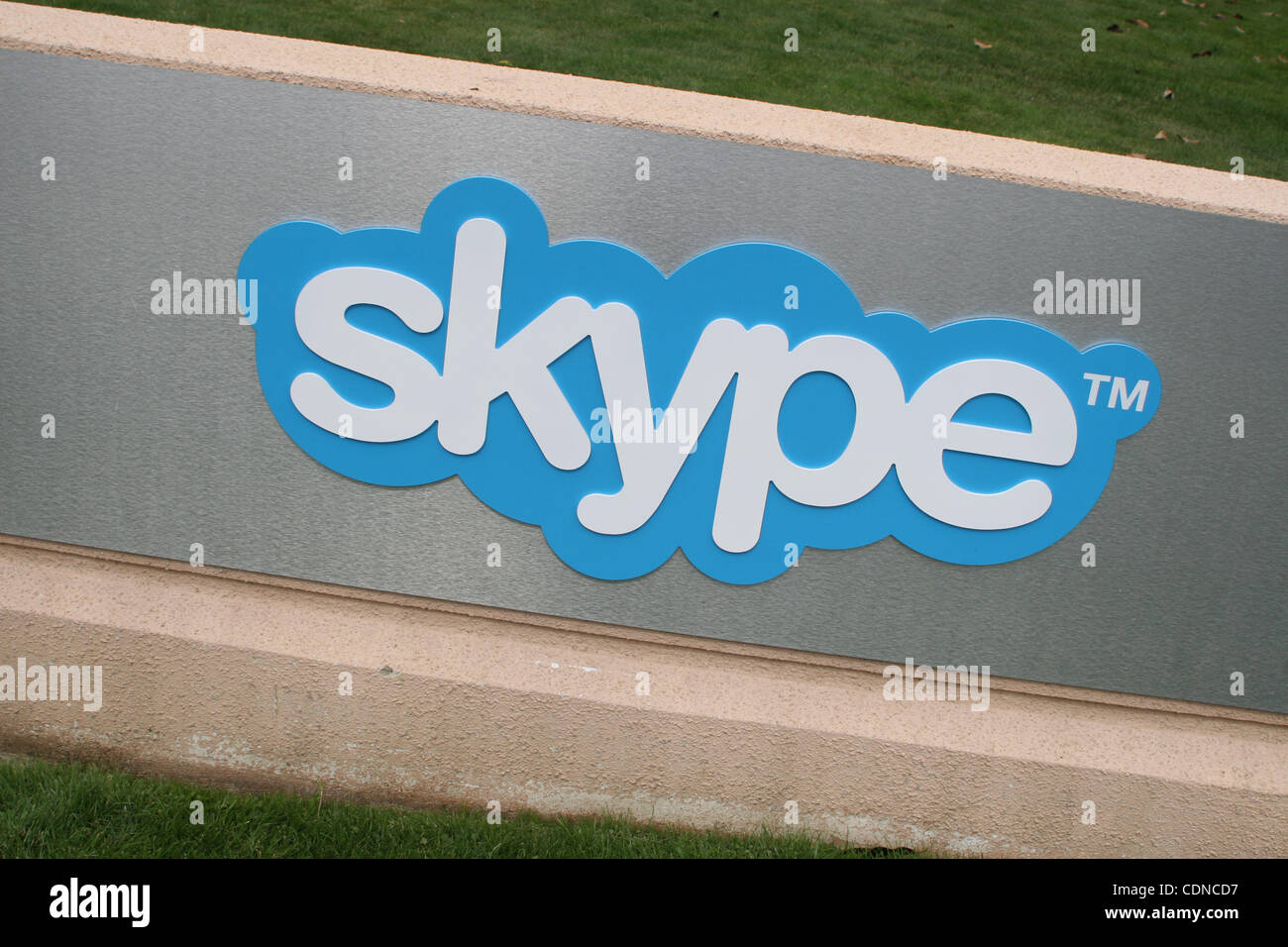 Microsoft headquarters california hi-res stock photography and images ...