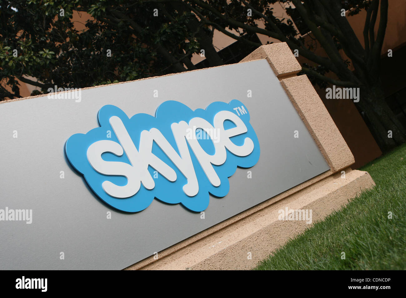 Microsoft headquarters california hi-res stock photography and images ...