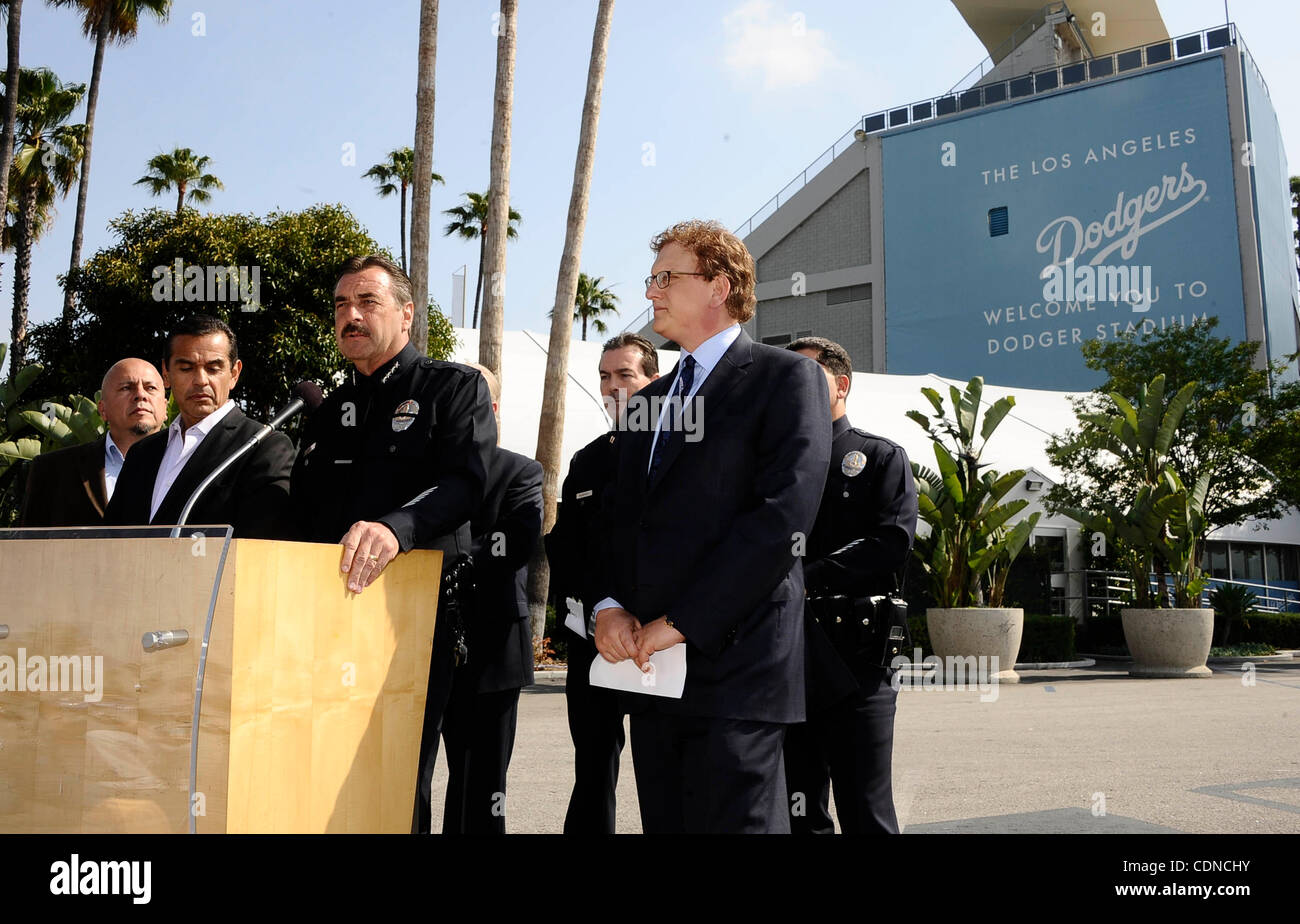 May 22,2011 - Los Angeles California, USA. (C)LAPD Chief Charlie Beck ...